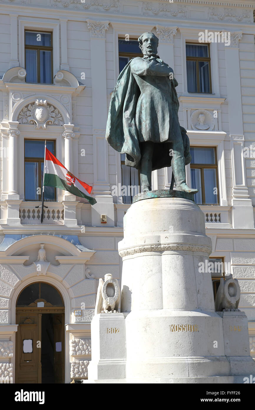 Statue of Kossuth Stock Photo - Alamy