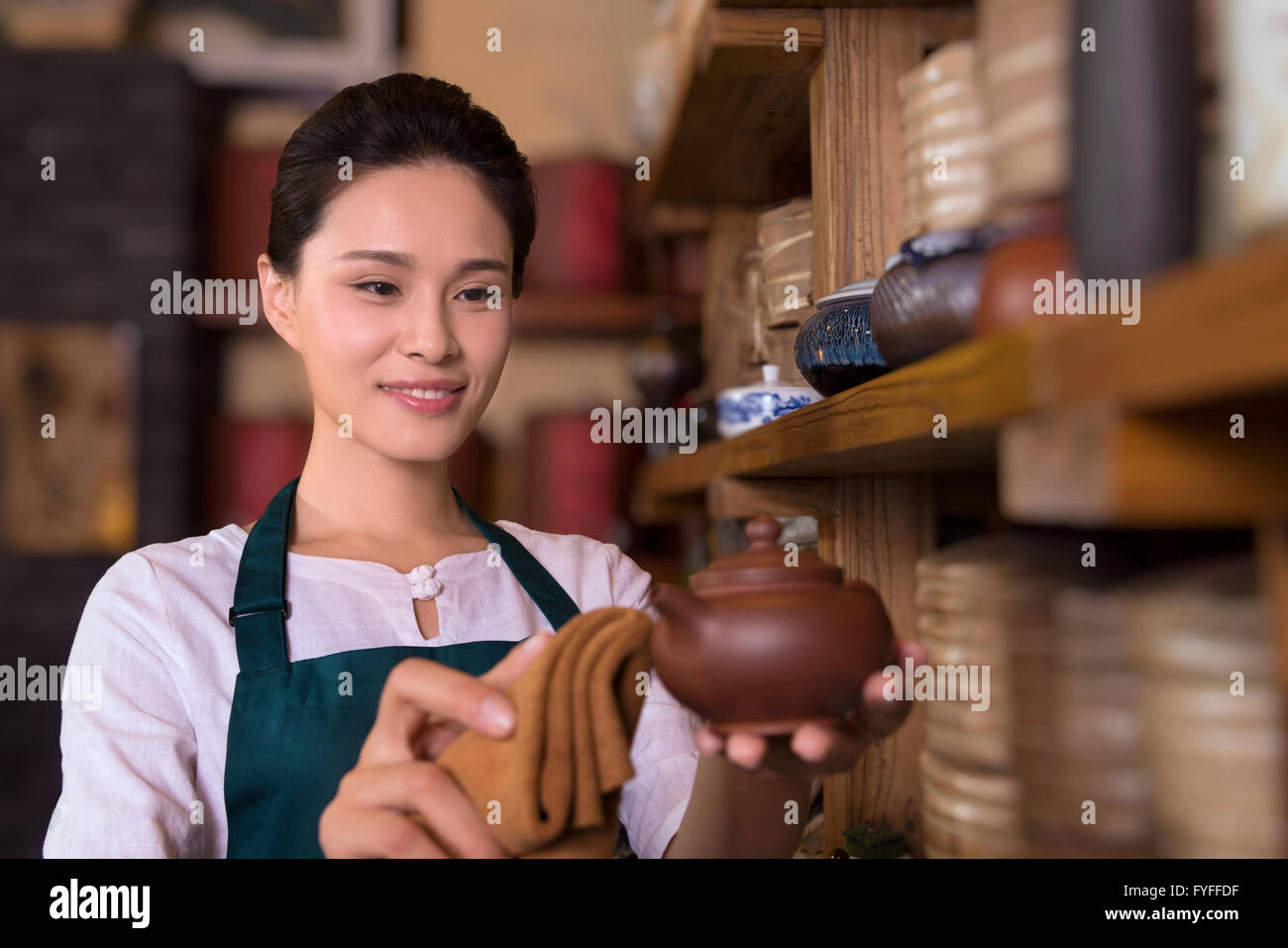 Chinese people cleaning house hi-res stock photography and images - Alamy