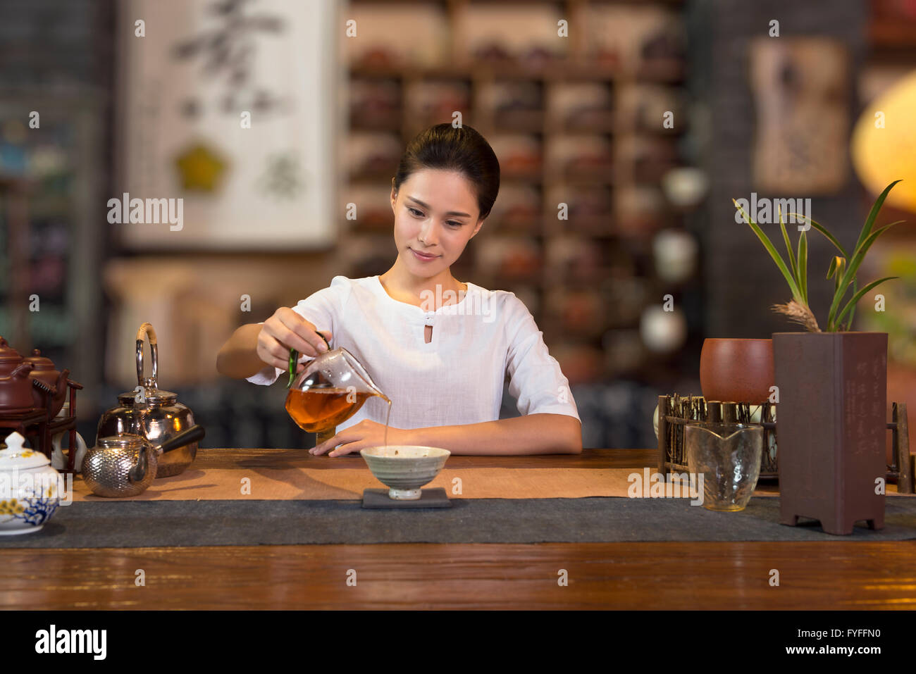 Asian women business table cultures hi-res stock photography and images ...