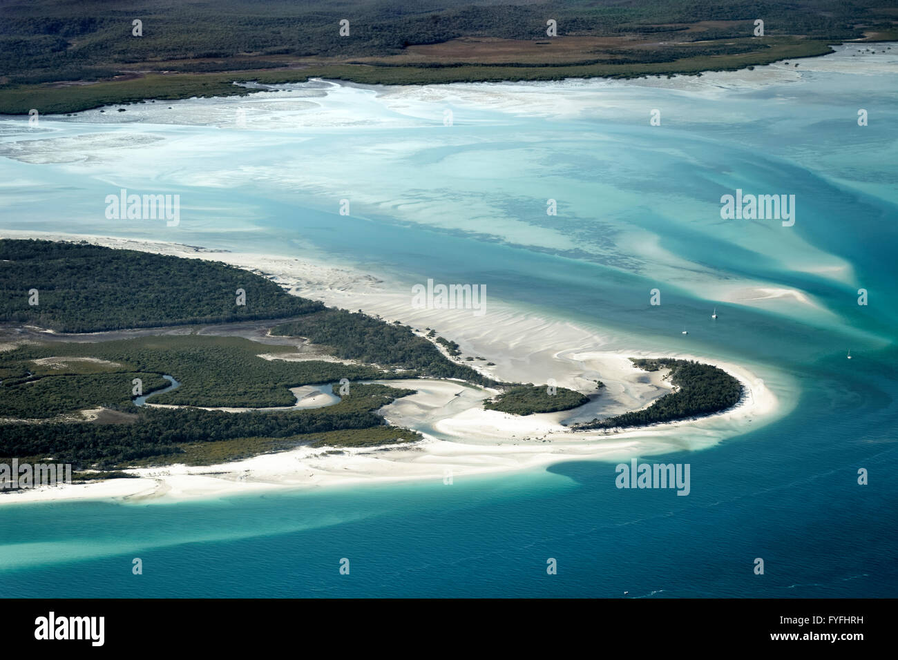 Moon Point and Sandy Point, beach in front of sandbars in the Pacific ...