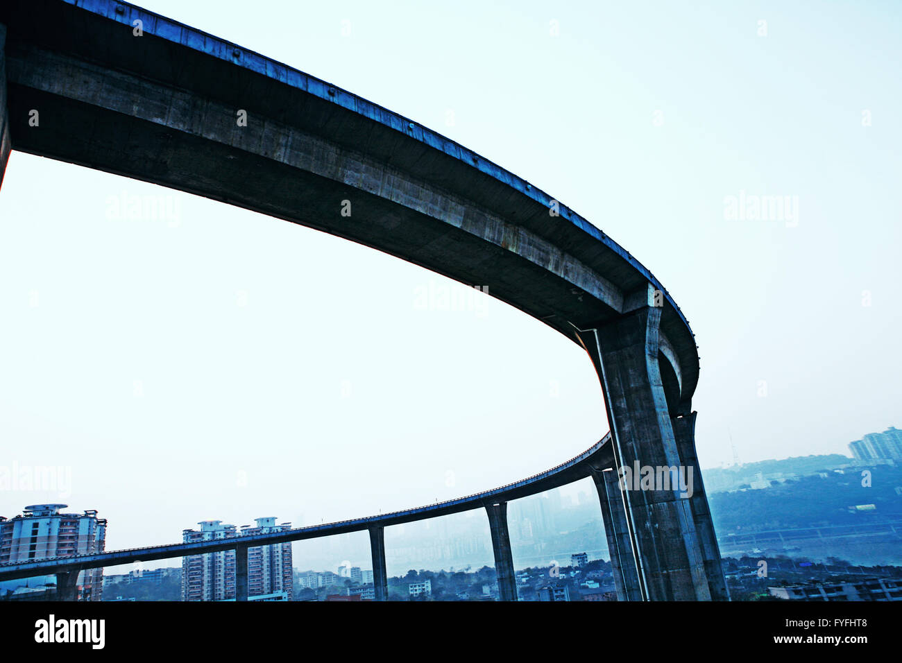 Concrete viaducts hi-res stock photography and images - Alamy