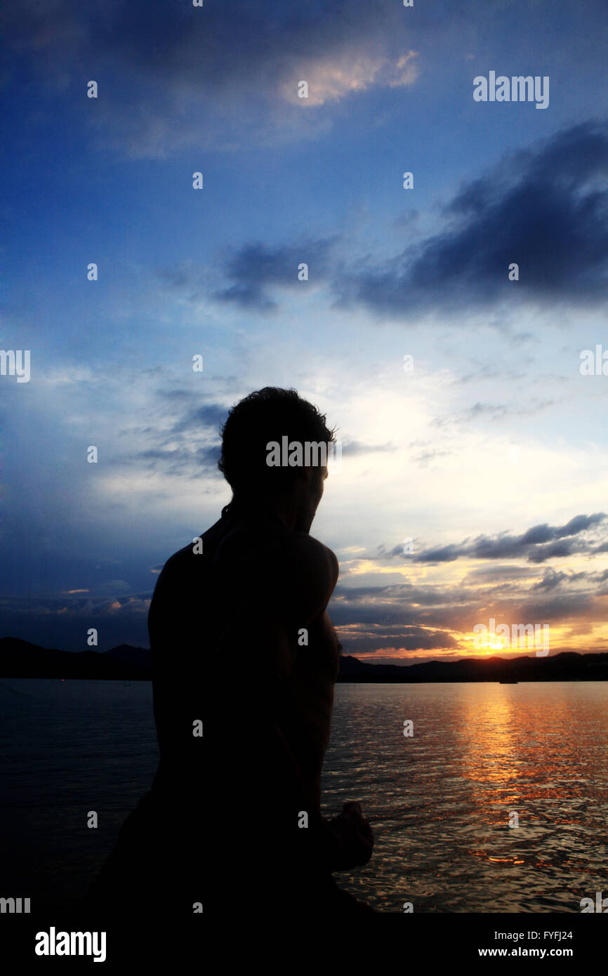 foreign man practicing Tai Chi Stock Photo - Alamy
