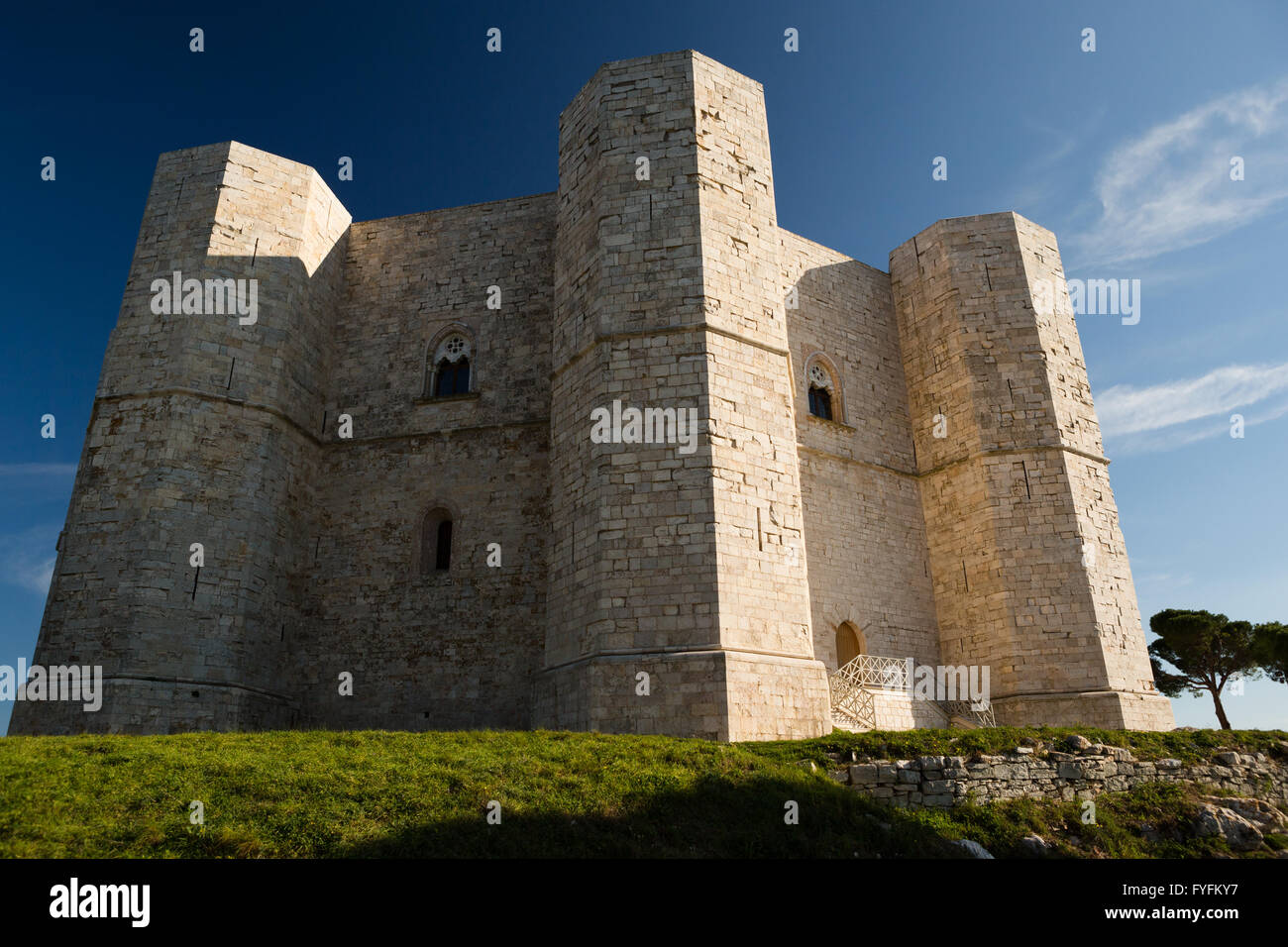 Castel del Monte castle, Andria, Apulia (Puglia), Italy Stock Photo - Alamy
