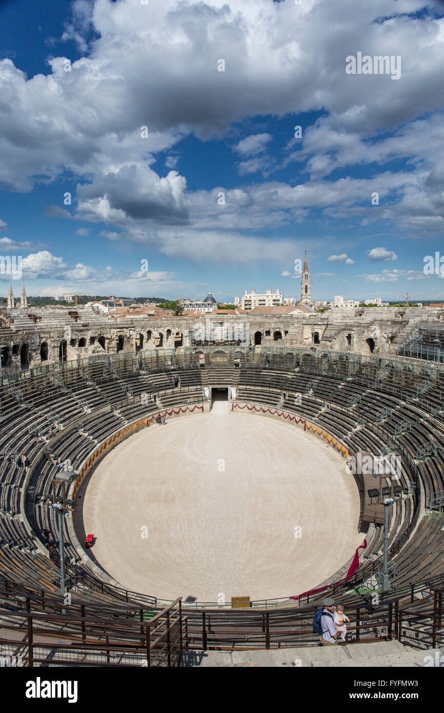 Round amphitheatre hi-res stock photography and images - Alamy