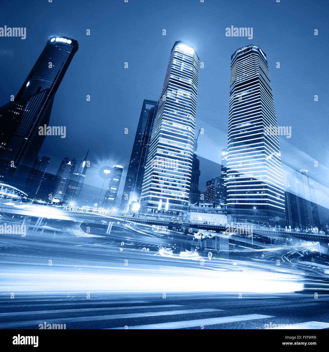 Cars blurred in motion hi-res stock photography and images - Alamy