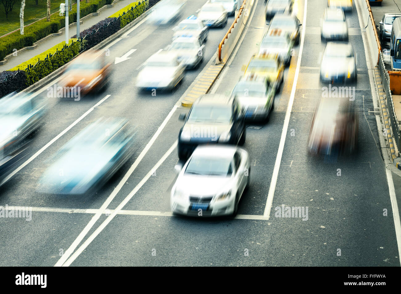 Highway with lots of cars Stock Photo - Alamy