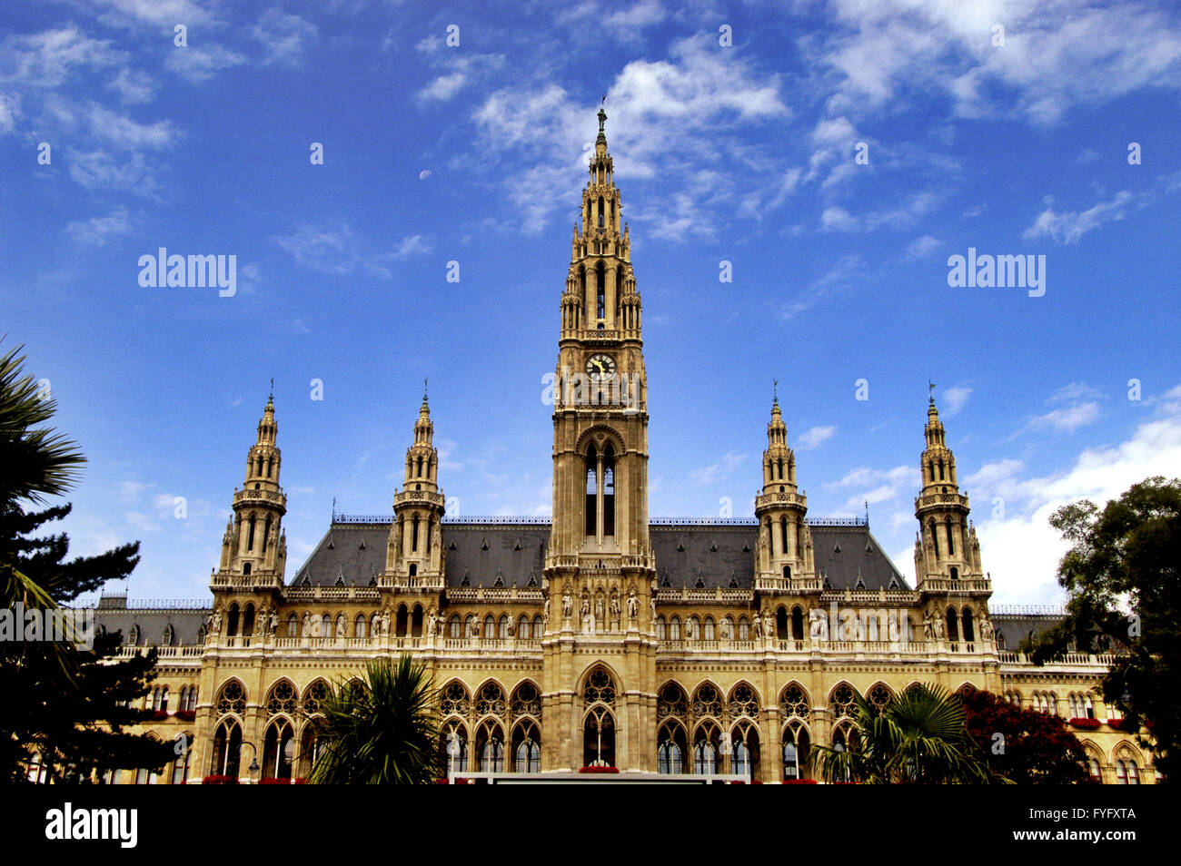 Spires vienna hi-res stock photography and images - Alamy