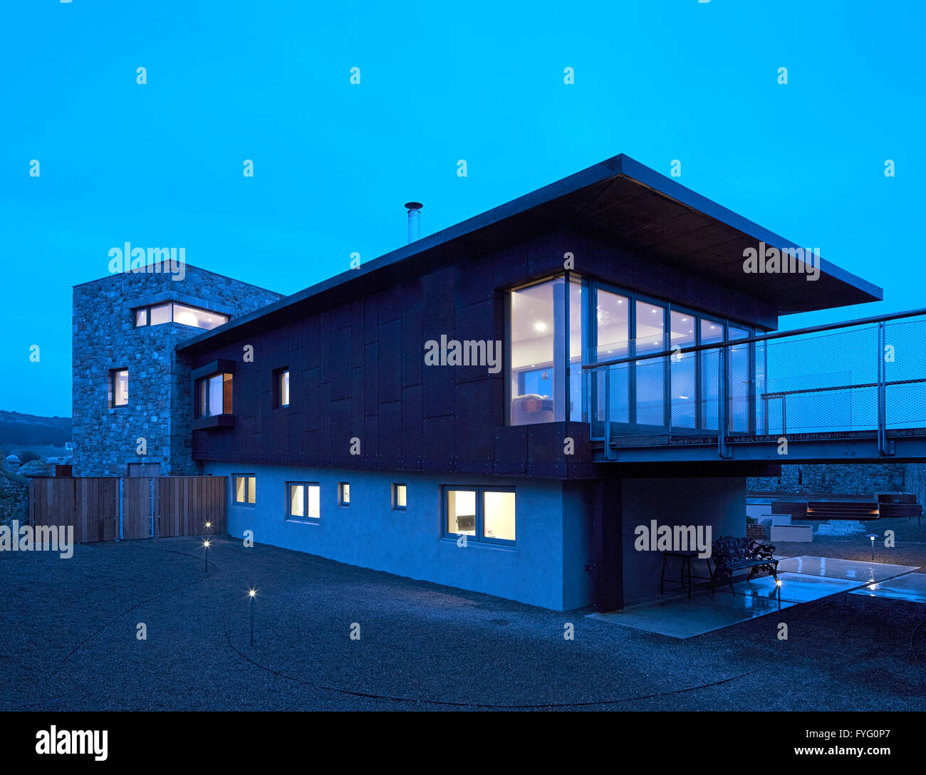 Courtyard reference hi-res stock photography and images - Alamy