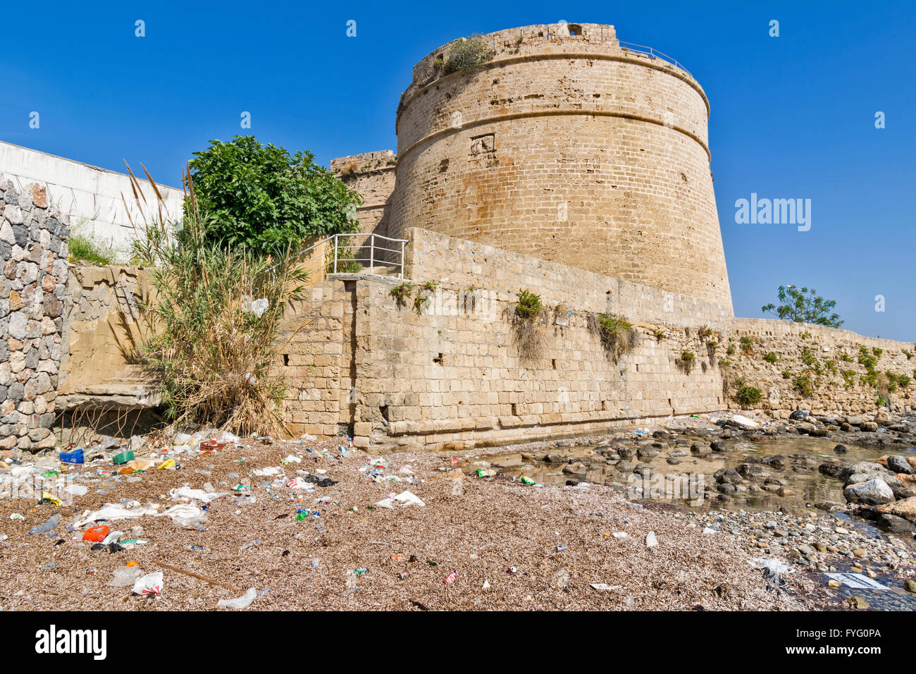 Plastic bottle architecture hi-res stock photography and images - Alamy