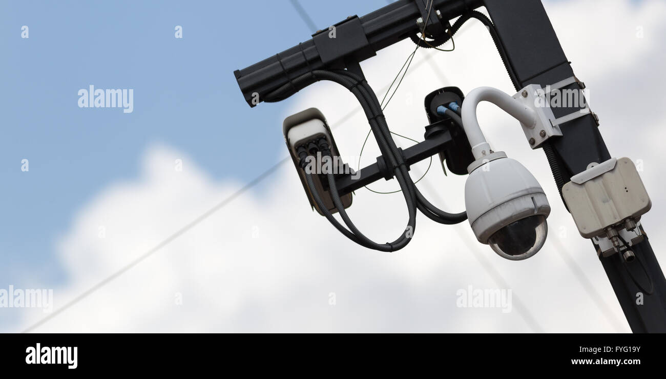 Outdoor surveillance camera system hi-res stock photography and images ...