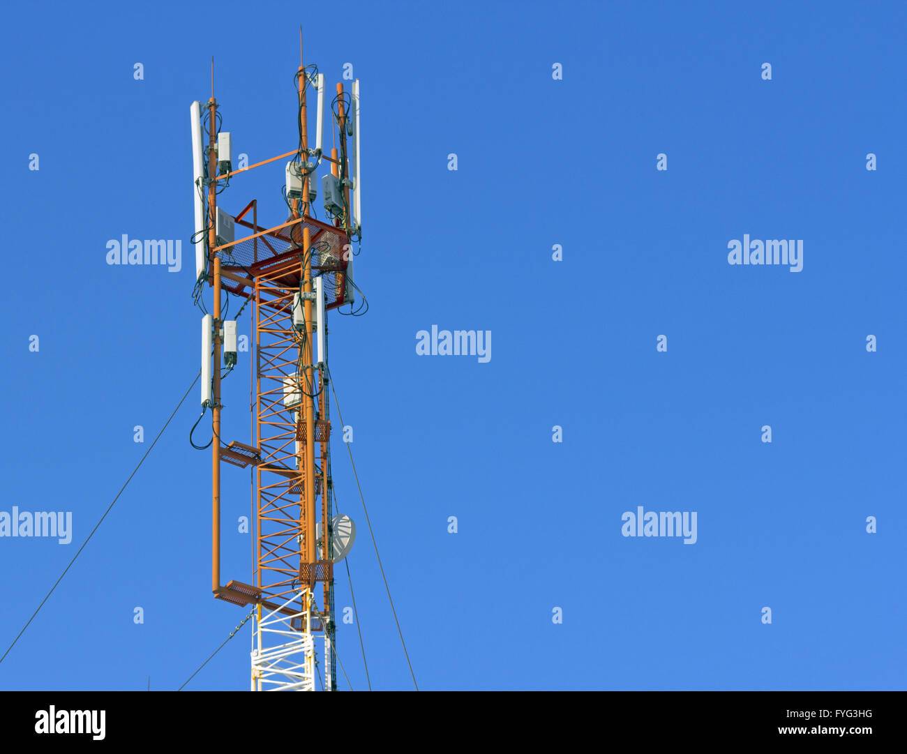 Telephone relay tower hi-res stock photography and images - Alamy