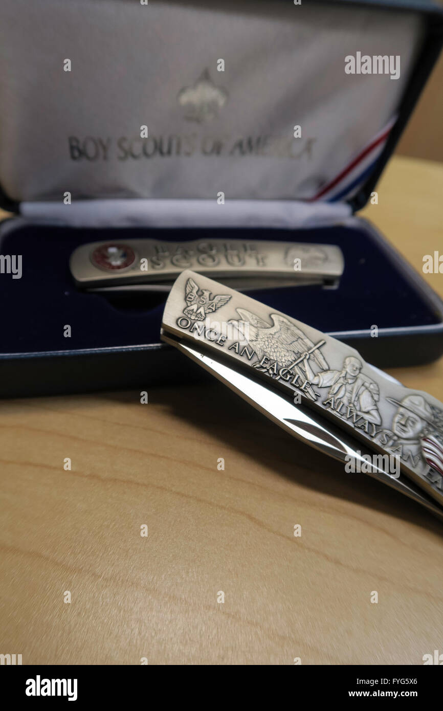 Boy scout knife hi-res stock photography and images - Alamy