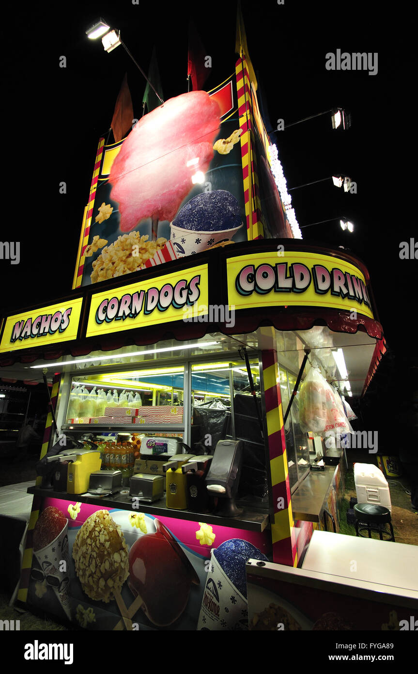 Ice cream concession stand hi-res stock photography and images - Alamy