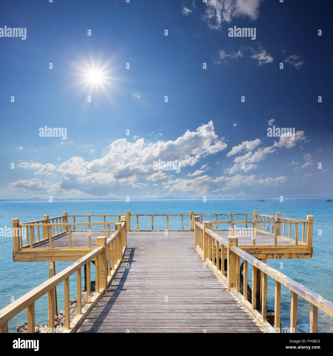 wooden platform beside beach Stock Photo - Alamy