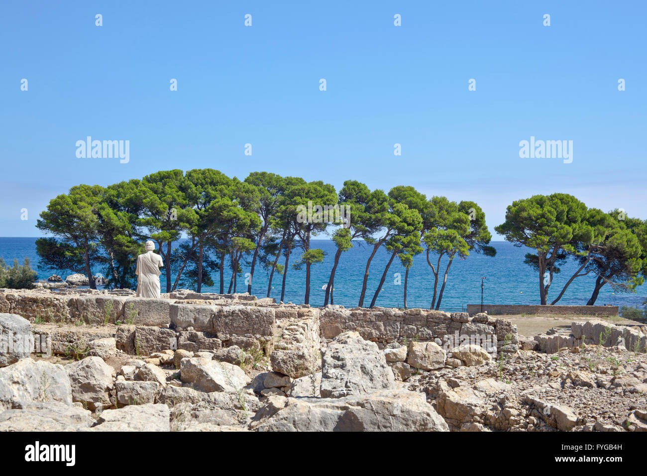 Old greek ruins hi-res stock photography and images - Alamy