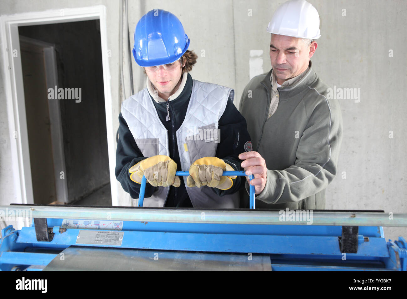 Vinyl poster making hi-res stock photography and images - Alamy