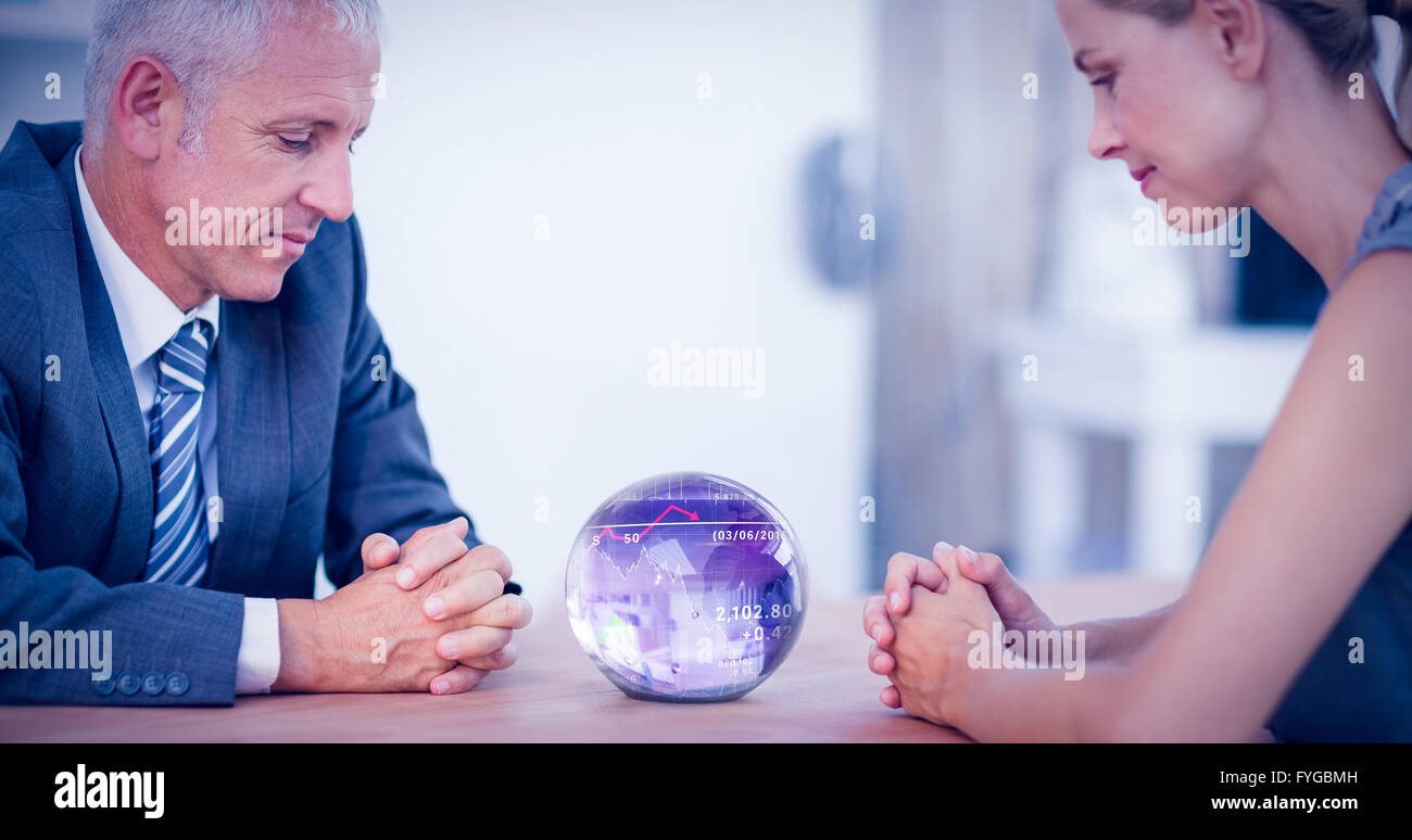 Stocks market people watching hi-res stock photography and images - Alamy