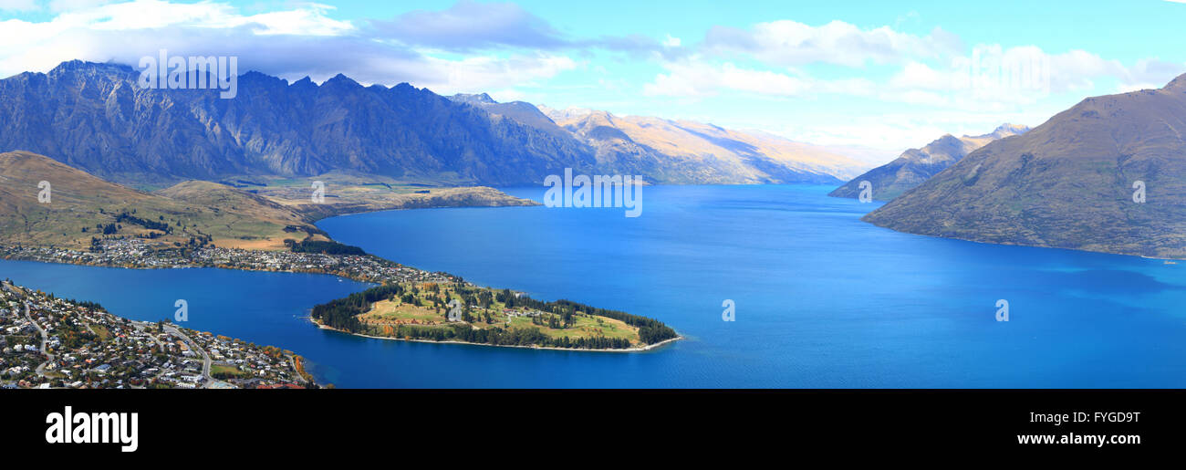 Queenstown downtown hi-res stock photography and images - Alamy