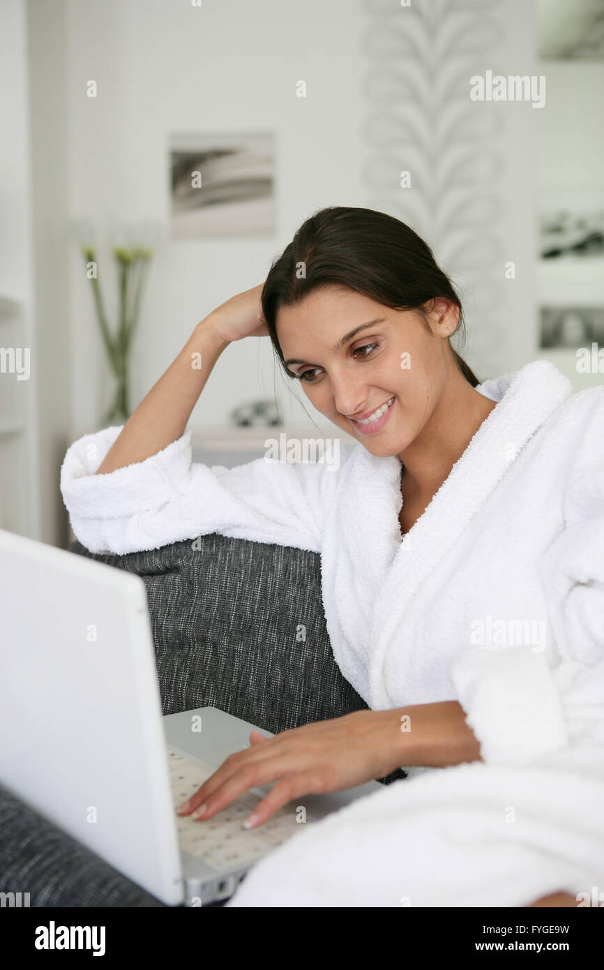 Woman laptop bath hi-res stock photography and images - Alamy