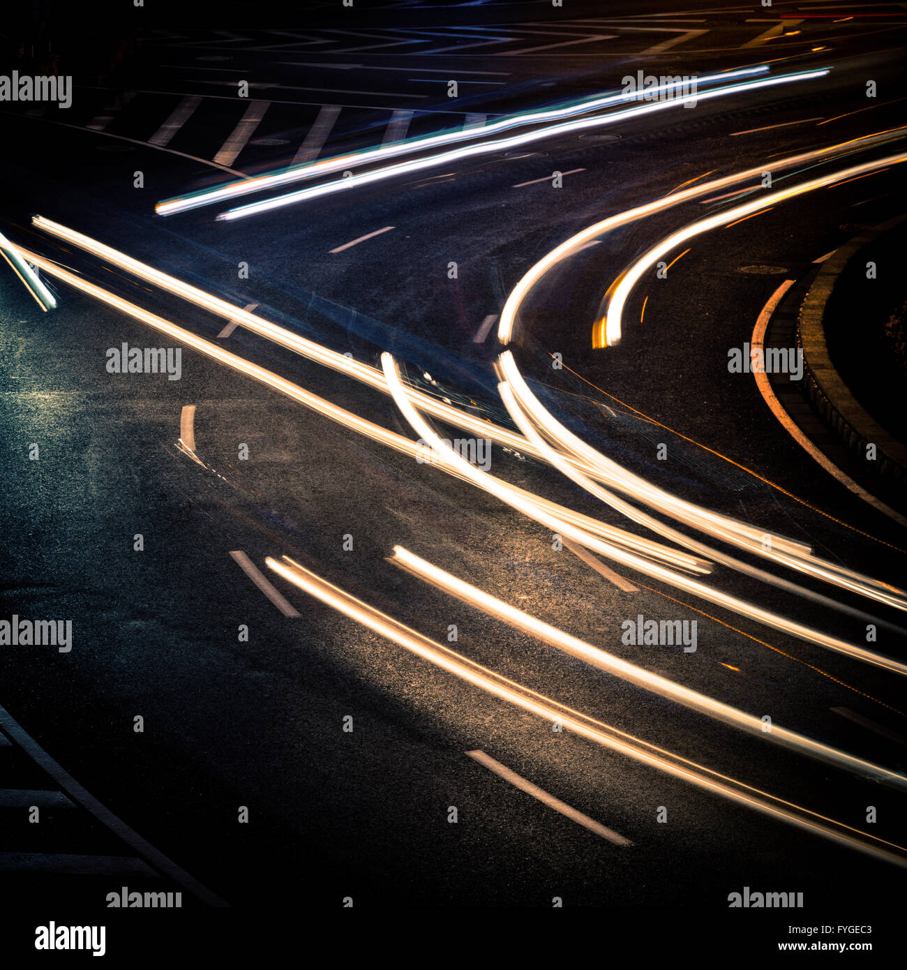 trail through street Stock Photo - Alamy