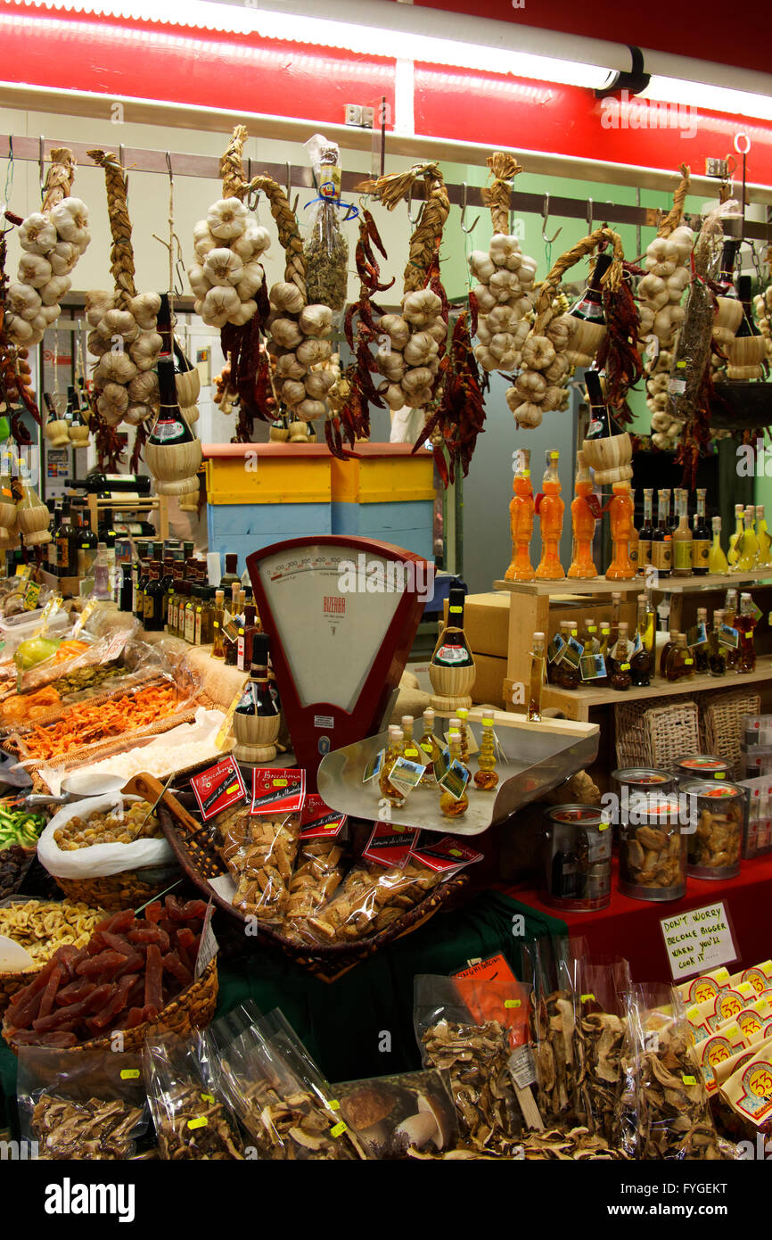 Indoor food market florence italy hi-res stock photography and images ...