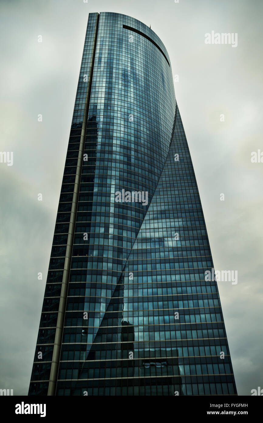 Big office building madrid hi-res stock photography and images - Alamy
