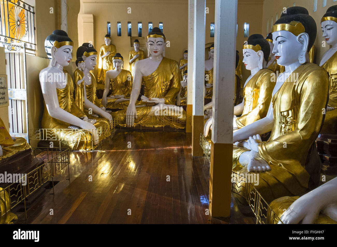 Small prayer hall hi-res stock photography and images - Alamy
