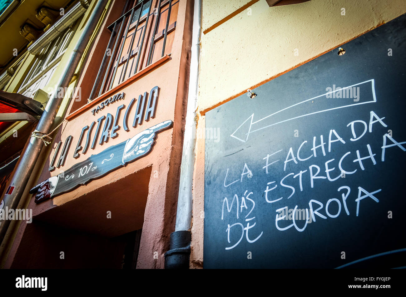 Tasquita La Estrecha, Valencia, Spain, Spanish and Europe's narrowest ...