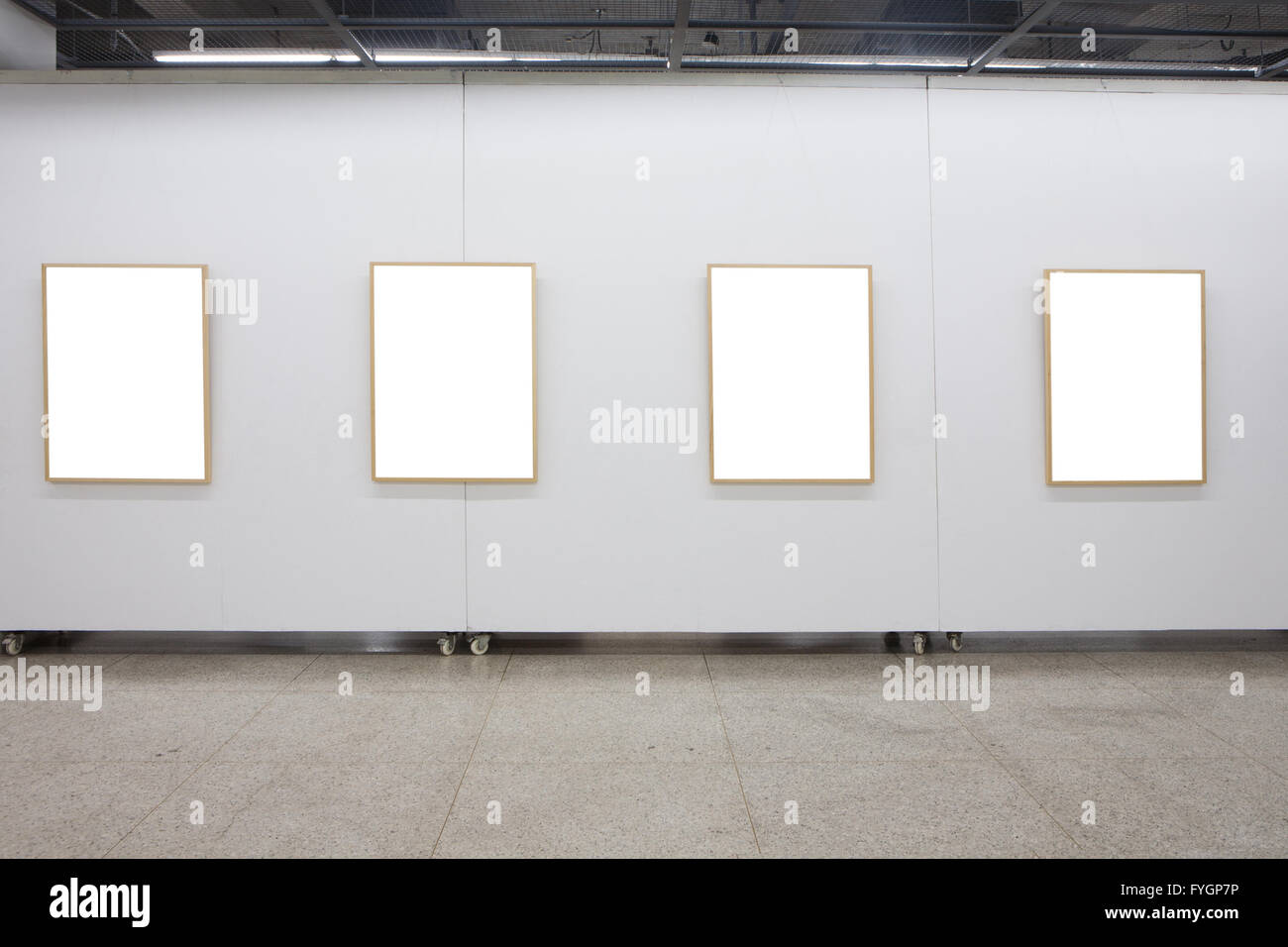 empty frames in museum Stock Photo - Alamy