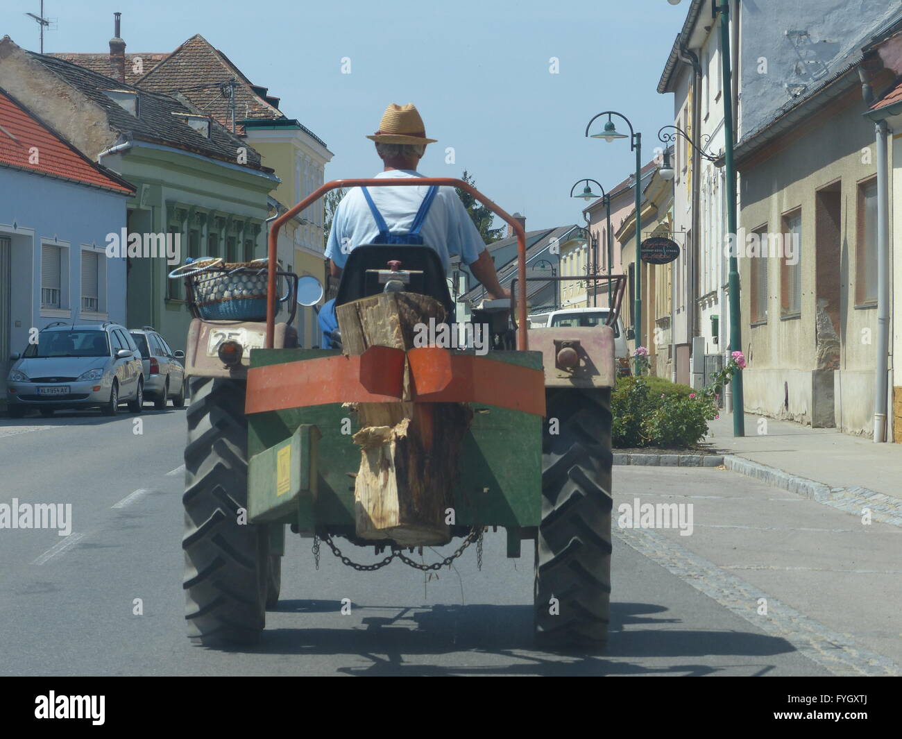 Farmer riding tractor hi-res stock photography and images - Alamy