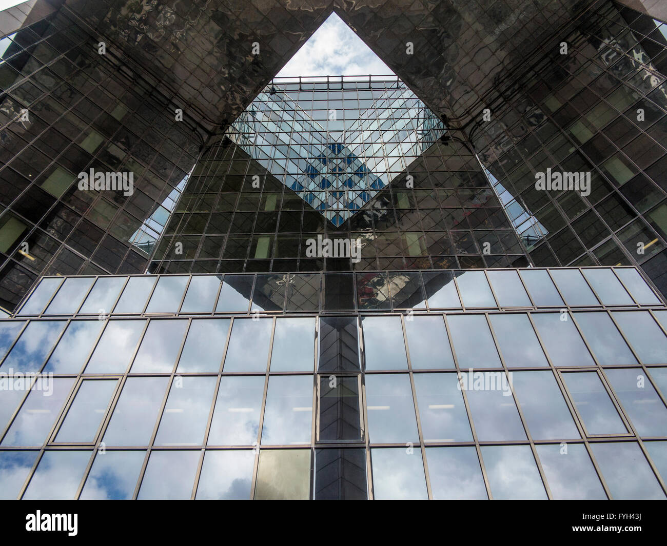 Pwc London Office High Resolution Stock Photography and Images - Alamy