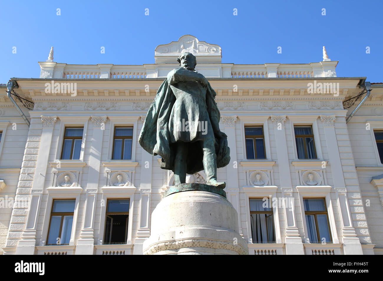 Statue of Kossuth Stock Photo - Alamy