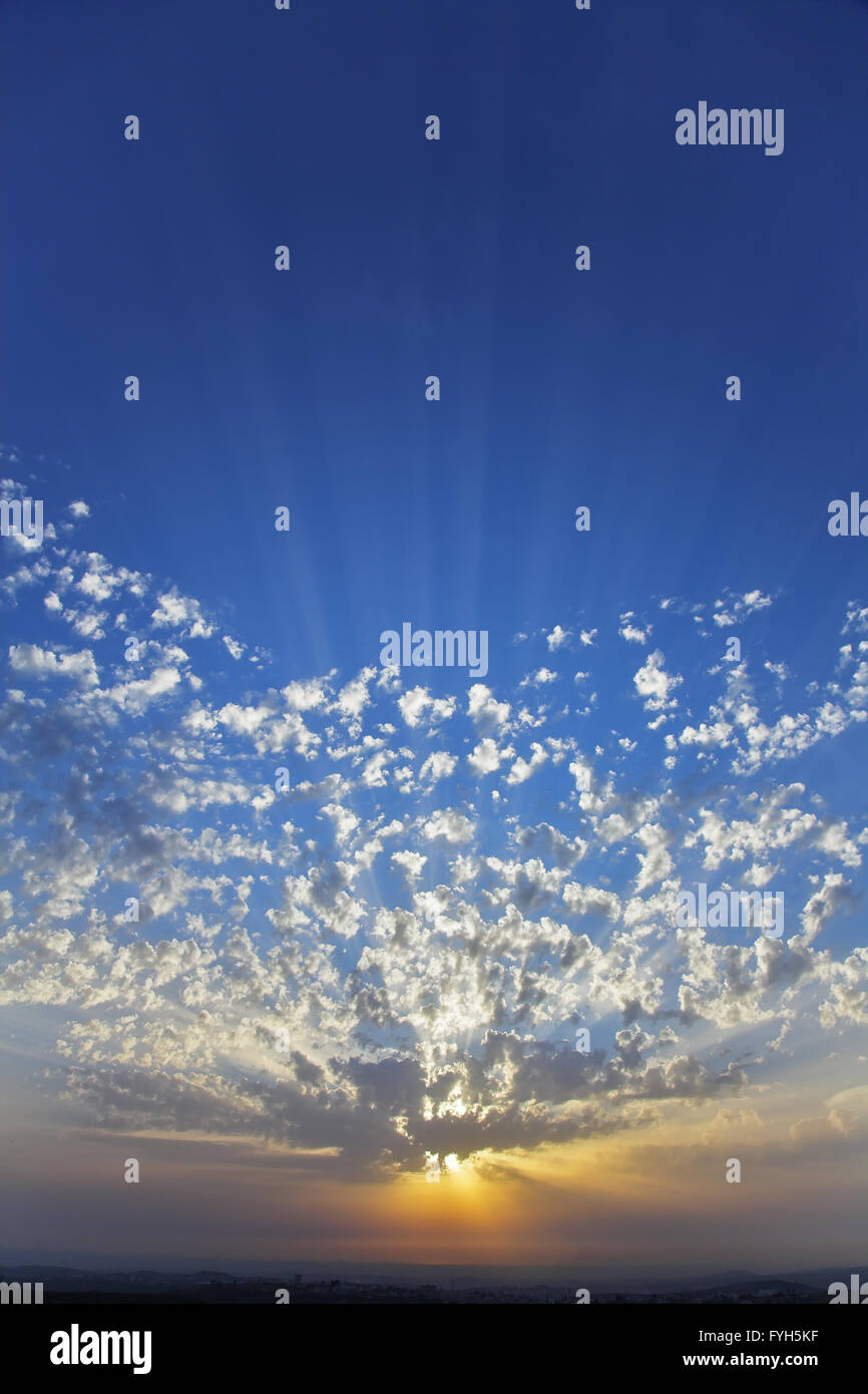 Sparkling sun on the sea hi-res stock photography and images - Alamy