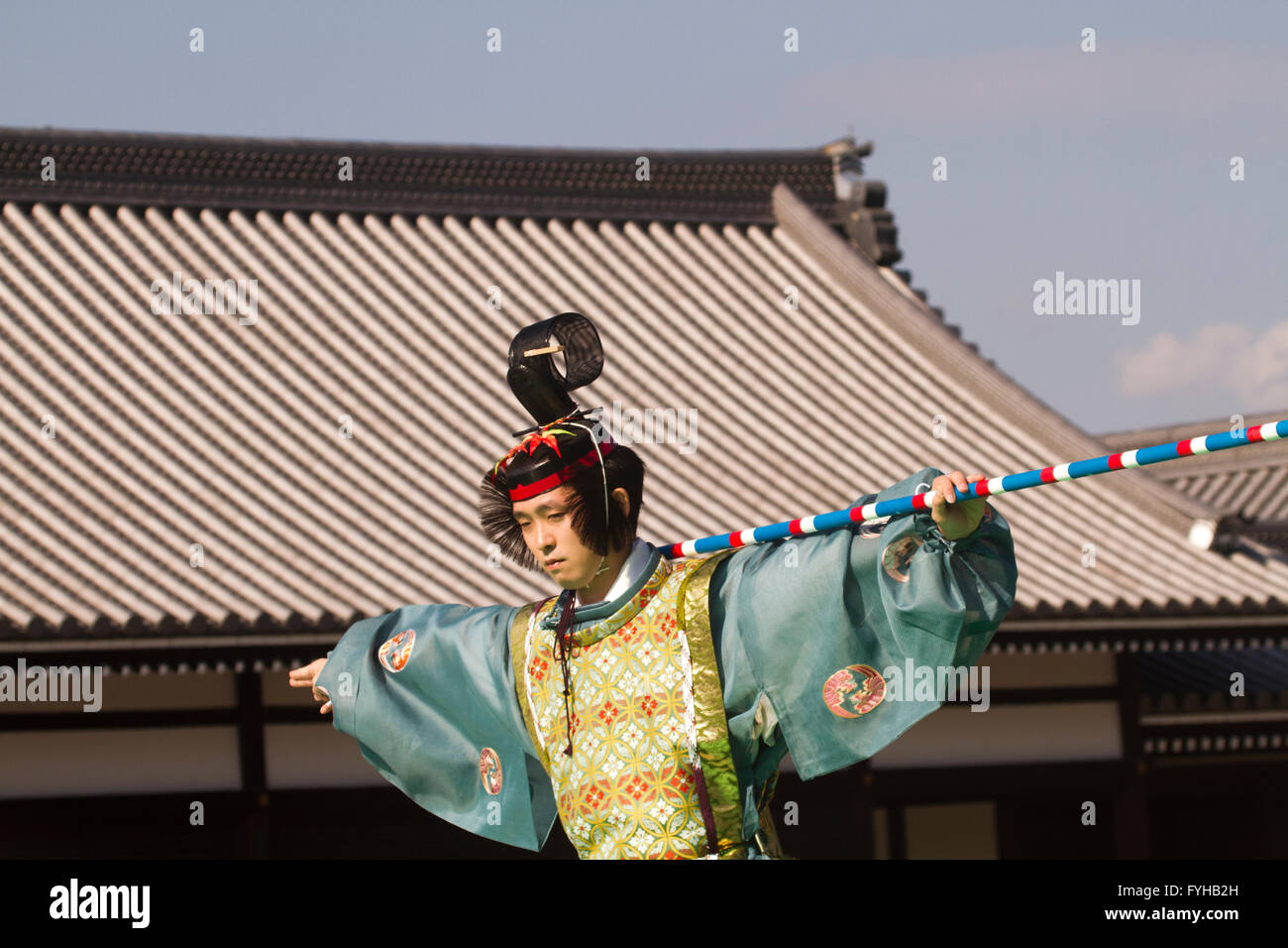Wearing traditional japanese costumes hi-res stock photography and ...
