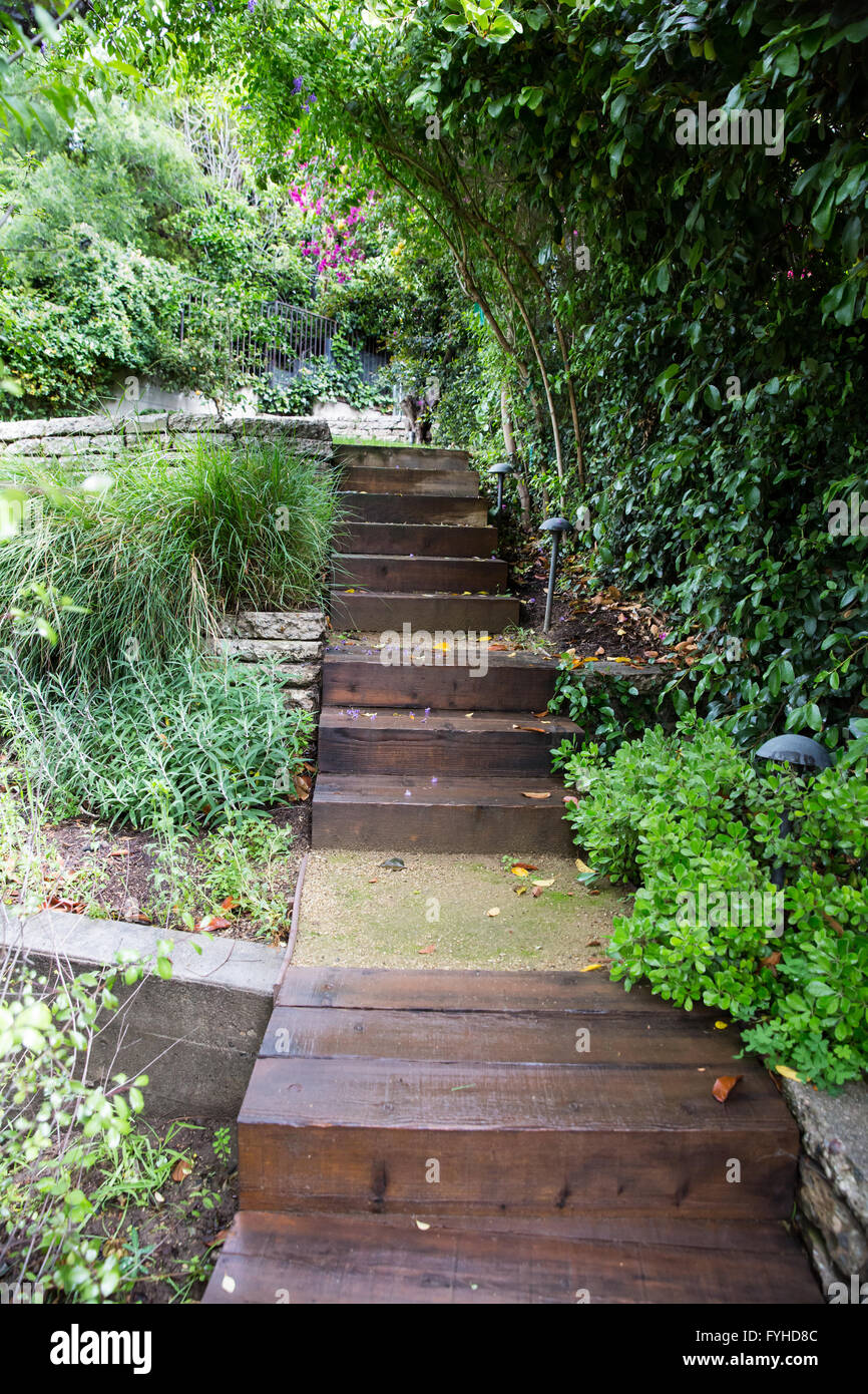 Backyard steps hi-res stock photography and images - Alamy