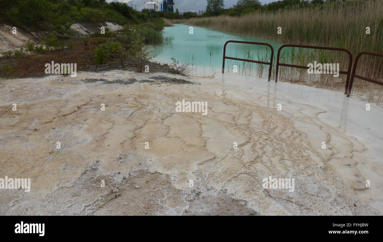 Polluted water hi-res stock photography and images - Alamy