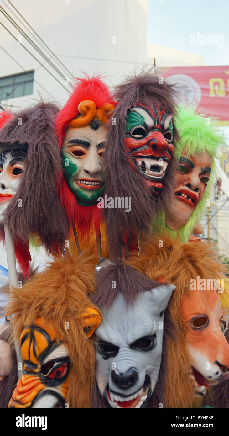 Traditional chines costume hi-res stock photography and images - Alamy