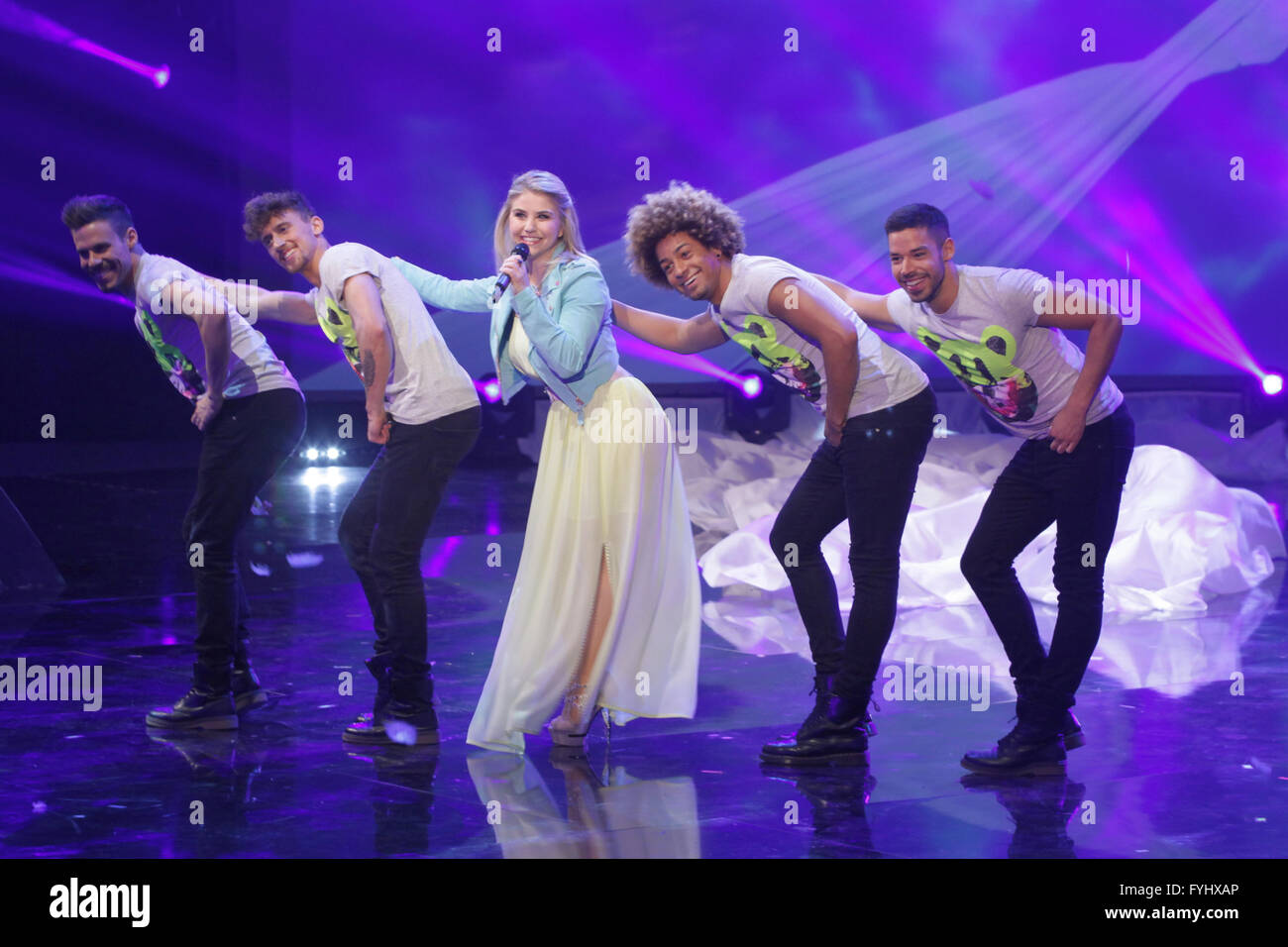 Beatrice Egli and dancers Stock Photo - Alamy