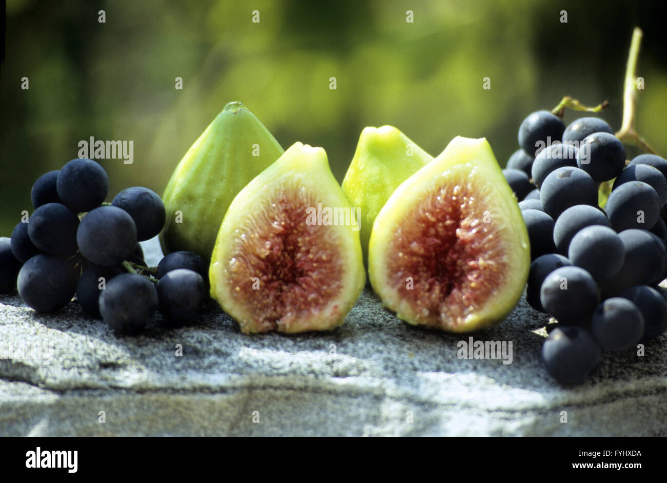 Ripe juicy figs grape hi-res stock photography and images - Alamy