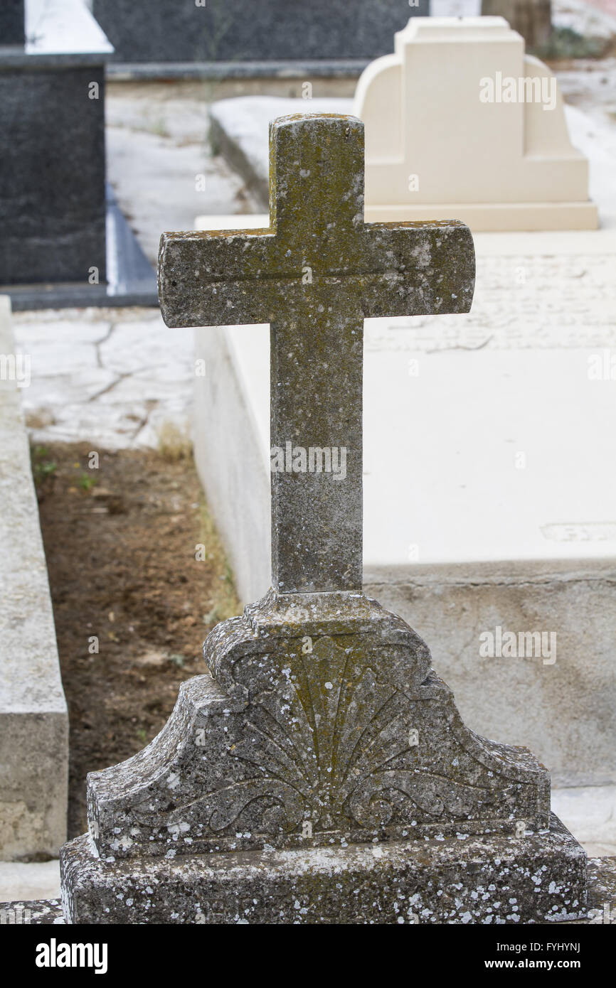 Old cross in a cemetery Stock Photo - Alamy
