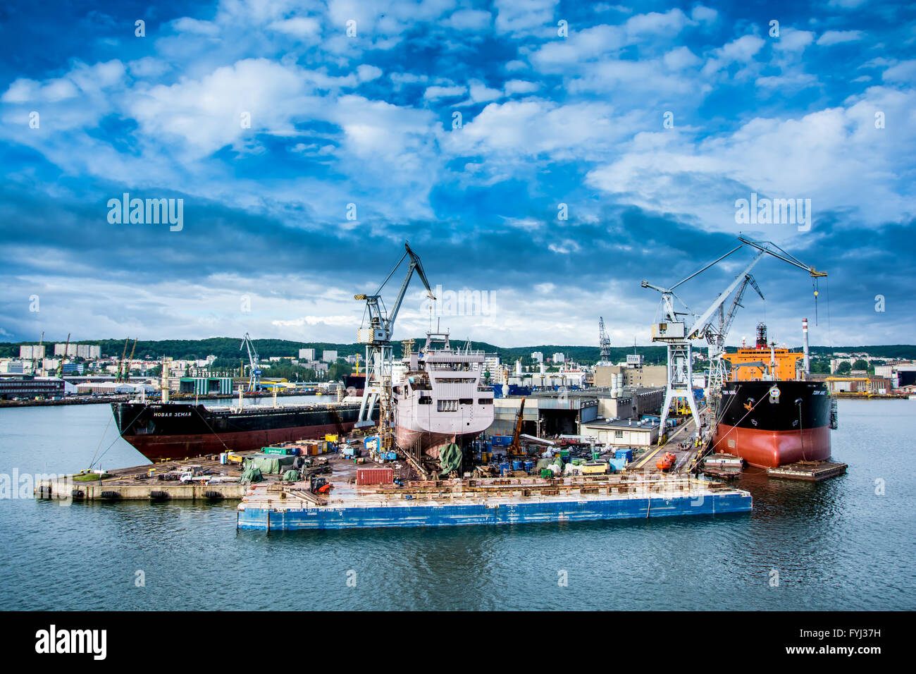 Sea ship terminal hi-res stock photography and images - Alamy