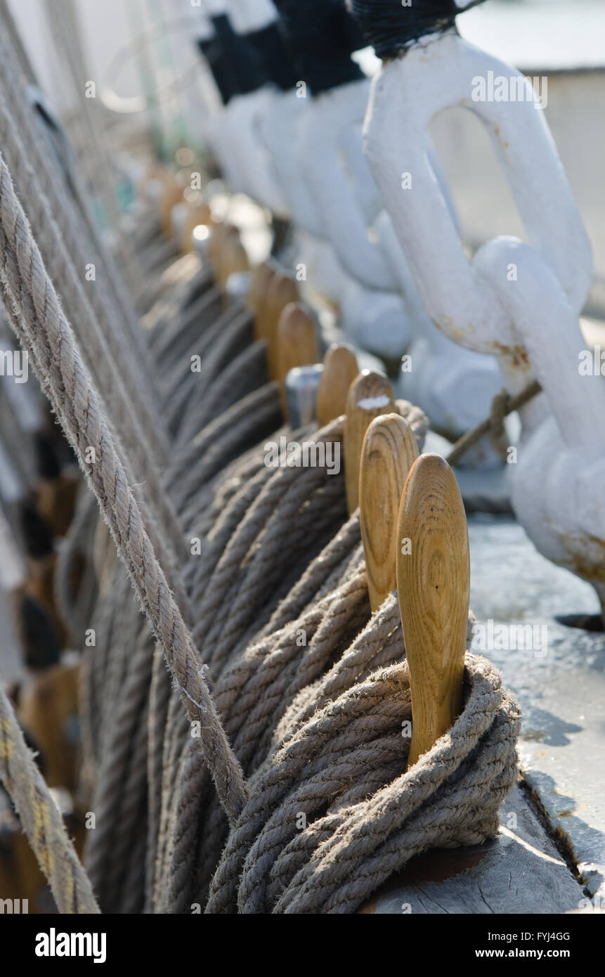 Blocks and rigging at the old sailboat, close-up Stock Photo - Alamy
