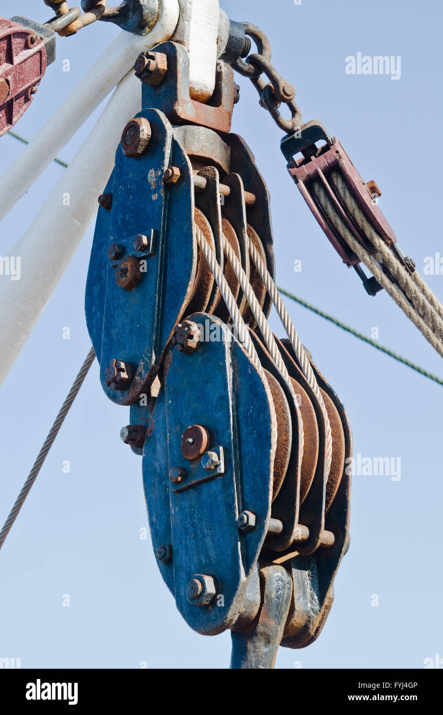 Blocks and rigging at the old sailboat, close-up Stock Photo - Alamy