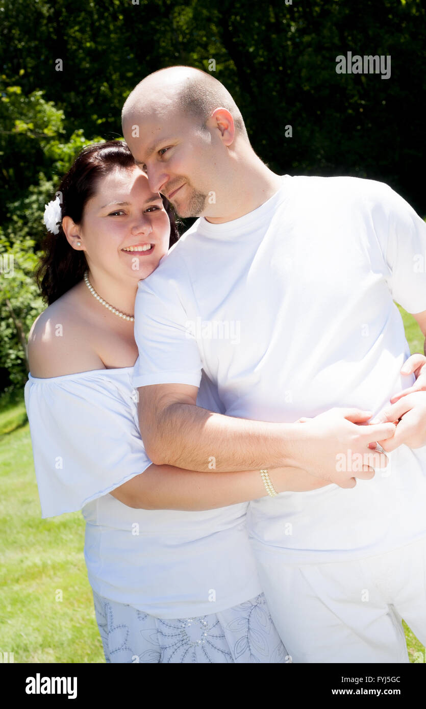 Happy lovers hi-res stock photography and images - Alamy