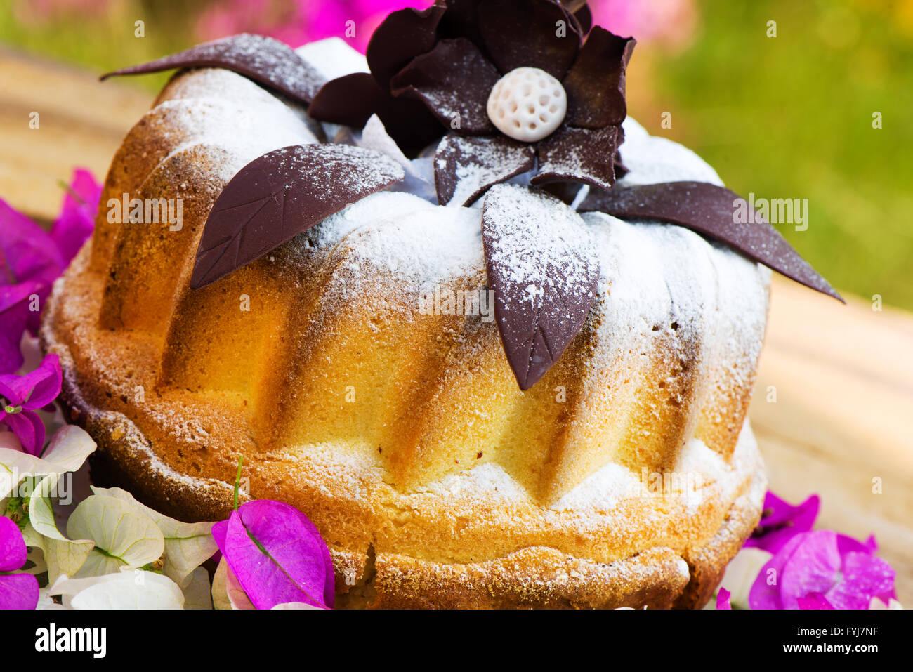 gugelhupf cake on plate Stock Photo - Alamy