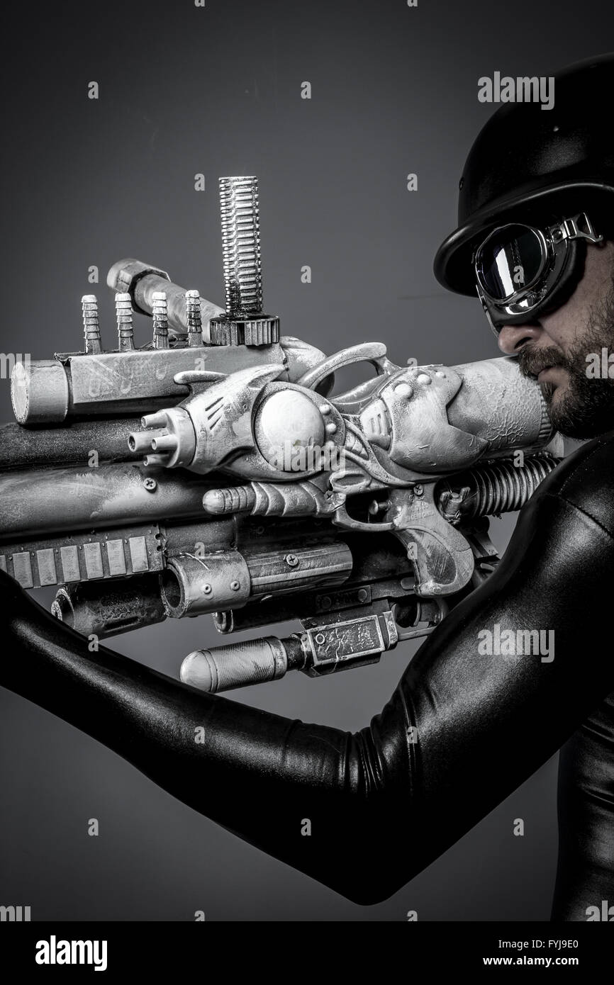 Gun.Starfighter with huge plasma rifle, fantasy concept, military ...