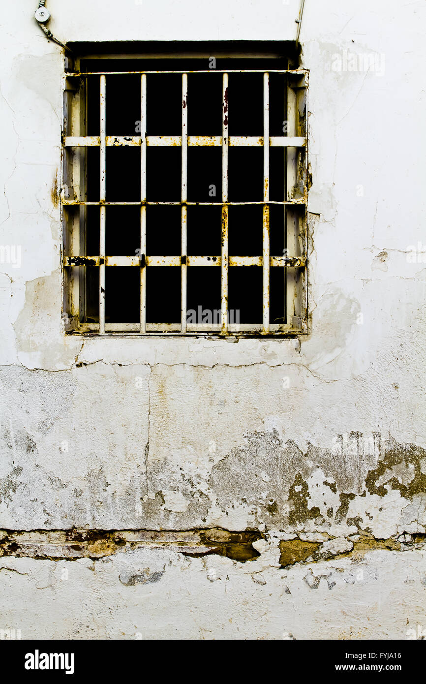 Light prison window exterior hi-res stock photography and images - Alamy