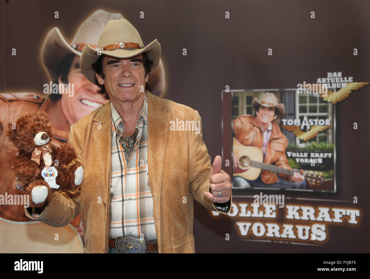 Singer Tom Astor Stock Photo - Alamy