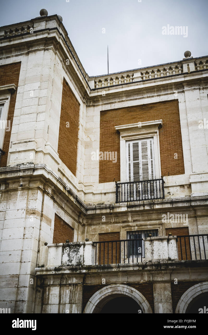 Corner palace hi-res stock photography and images - Alamy