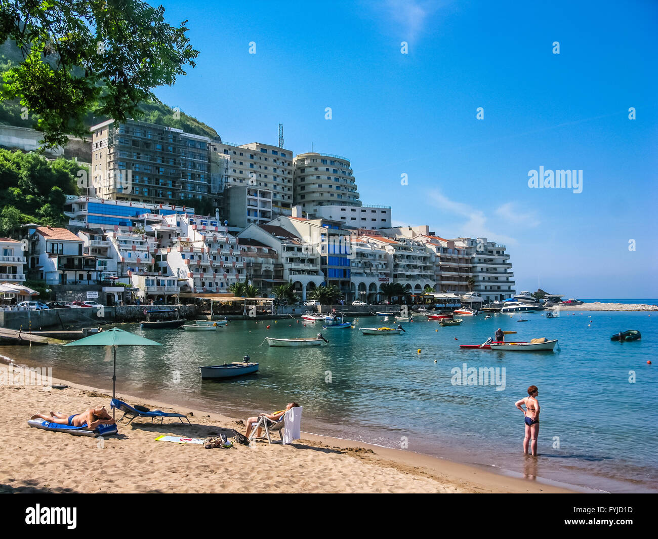 View hotel on beach hi-res stock photography and images - Alamy